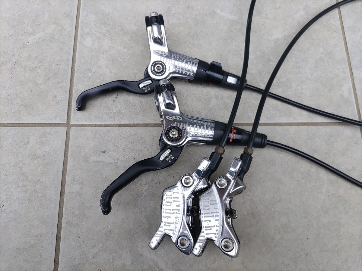 SRAM AVID CODE スラム ディスクブレーキ 4POT 長期保管ジャンク品 ダウンヒル(ディスクブレーキ)｜売買されたオークション情報、yahooの商品情報をアーカイブ公開 ...