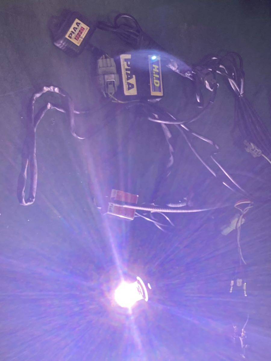 PIAA H-I-D H4 PH84 Hi-Low 点灯 35W HID 片側1ペア 12ボルト② ディスチャージ/キセノン/ヘッドライト ...