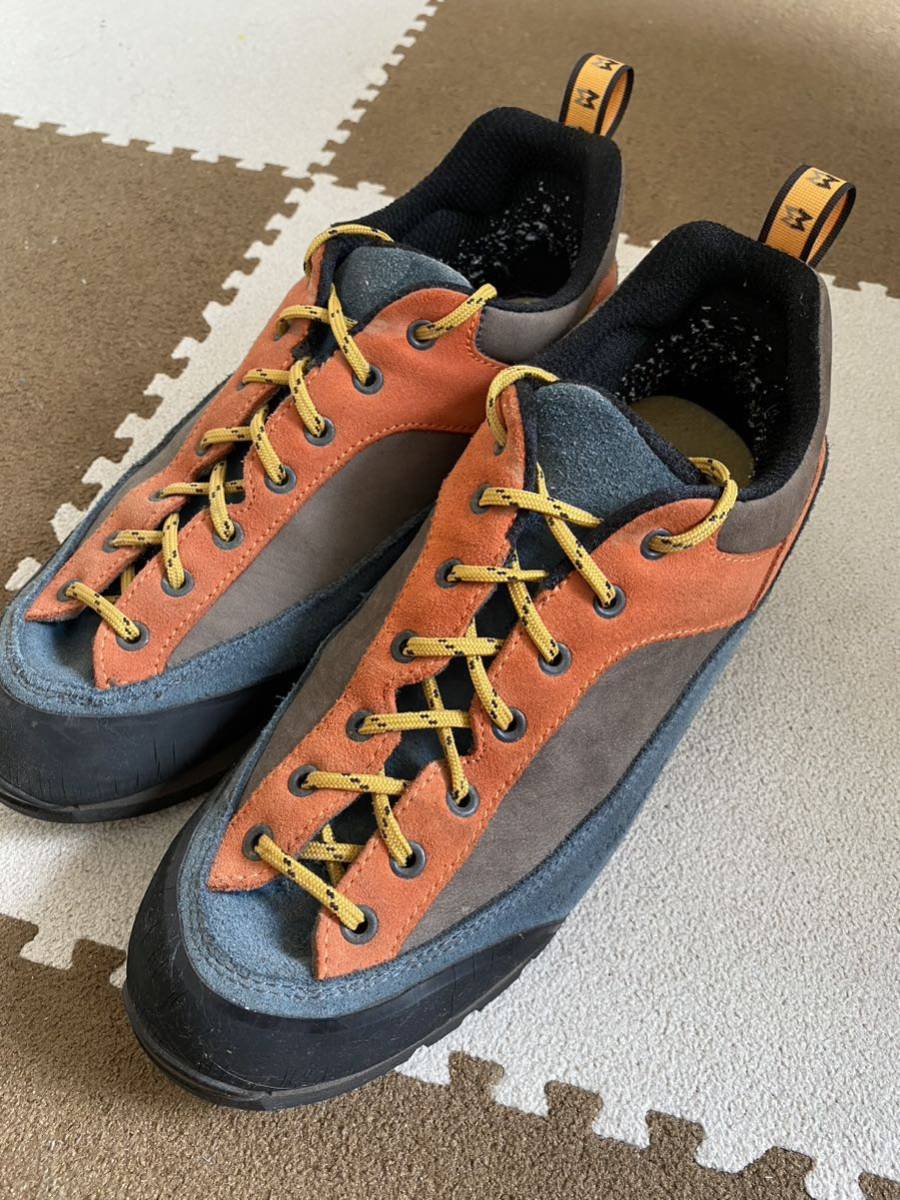 GARMONT STICKY WEEKEND US10.5(28.0cm)｜売買されたオークション情報、yahooの商品情報をアーカイブ公開 - オークファン（aucfan.com）