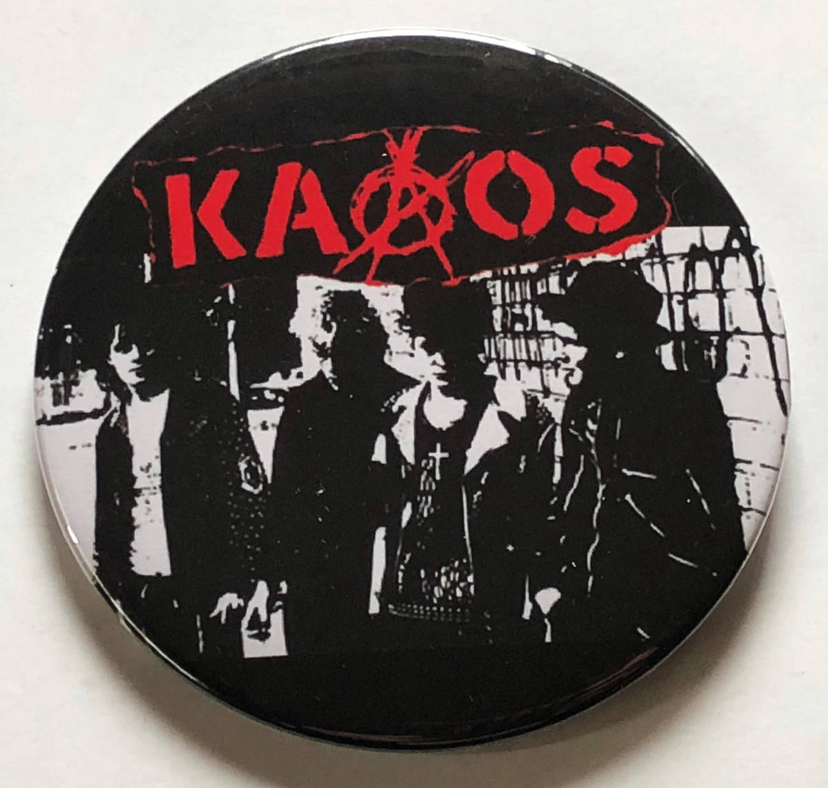 KAAOS - Photo 缶バッジ 40mm #Suomi #80's cult killer punk rock #custom ...