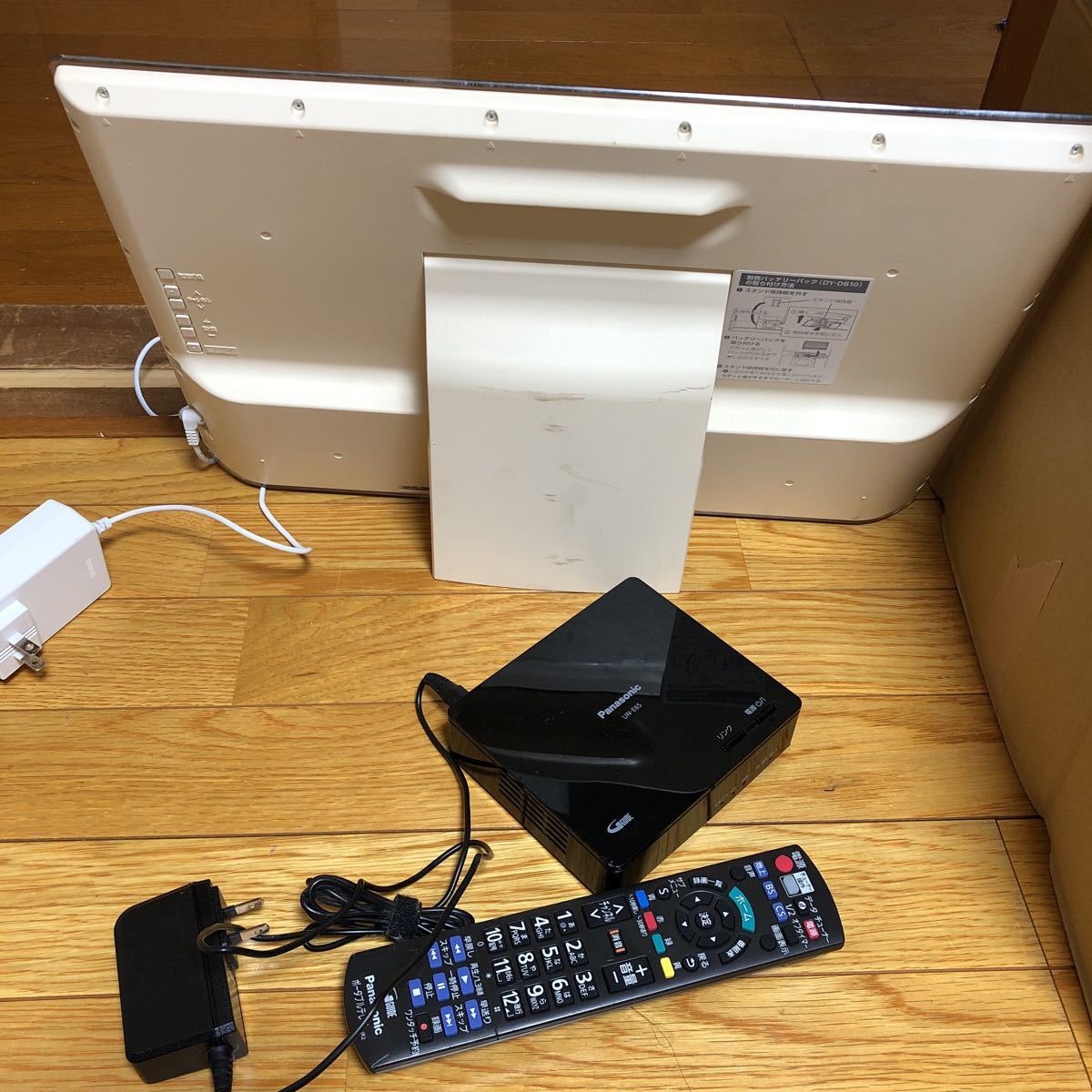 Panasonic UN-19F6D/チューナーUN-E6s 2016年製(映像機器)｜売買されたオークション情報、yahooの商品情報を ...