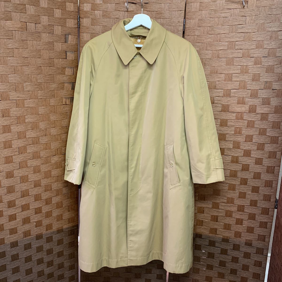 EMBA Drakkar メンズ チェスターコート M ベージュ ライナー付き コリンスキー 赤テン 毛皮 コート エンバ ドラッカー コットン100(毛皮、ファー)｜売買されたオークション ...