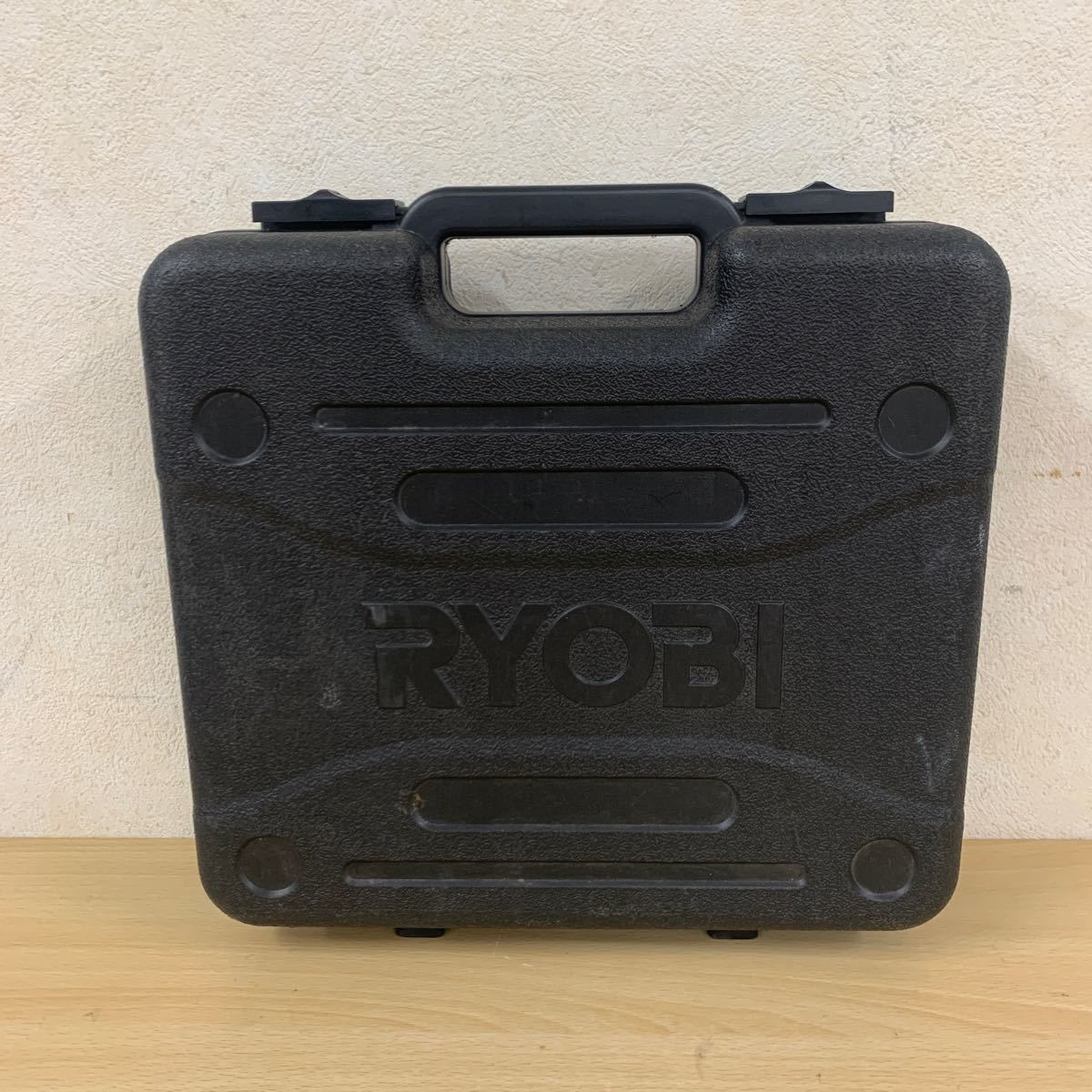 RYOBI インパクトドライバー BID-1807L1 バッテリー2個 18v リョービ 電動工具(本体)｜売買されたオークション情報、yahooの商品情報をアーカイブ公開 - オークファン ...