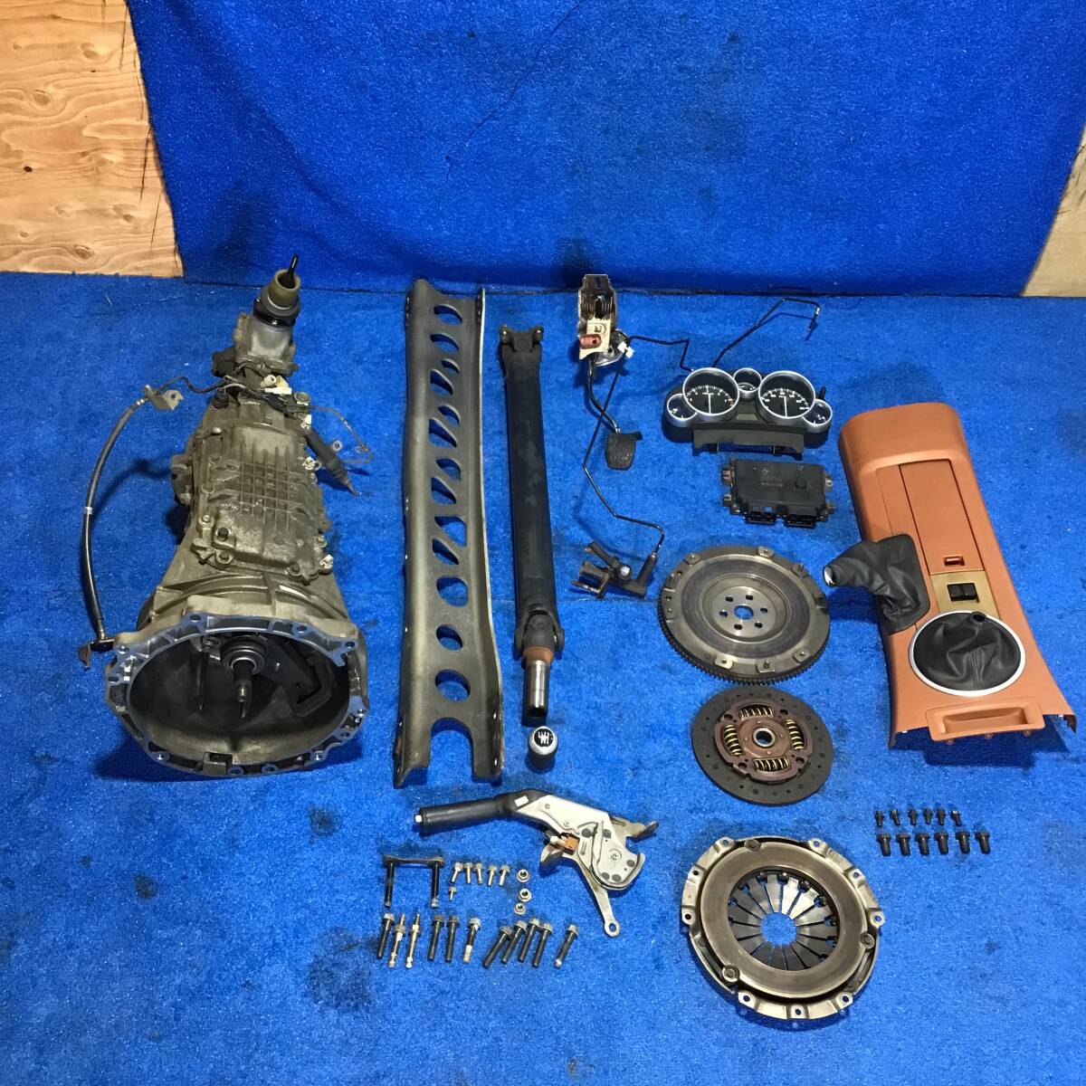 AK-0015038 H17 マツダ ロードスター VS NCEC NC 6速 マニュアルミッション セット MTキット 載せ替え MRDE3(マツダ用)｜売買されたオークション情報 ...