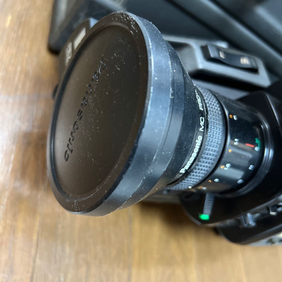 Panasonic パナソニック S-VHSビデオカメラ NV-M10000 2CCD VIDEO(パナソニック)｜売買されたオークション情報 ...