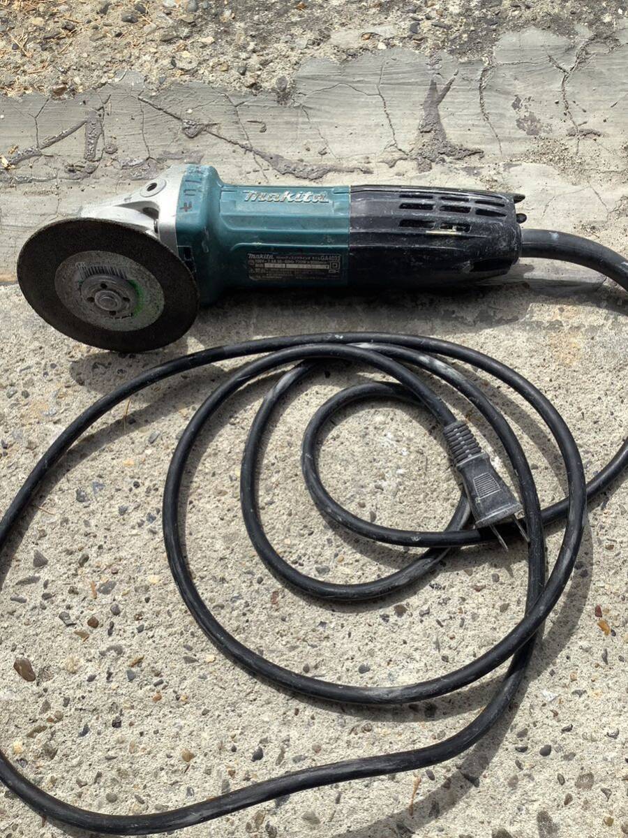 1円スタート 通電OK マキタ makita 100mmディスクグラインダ GA4033 100v 7.4A 50-60Hz 別途電気工具出品 ...