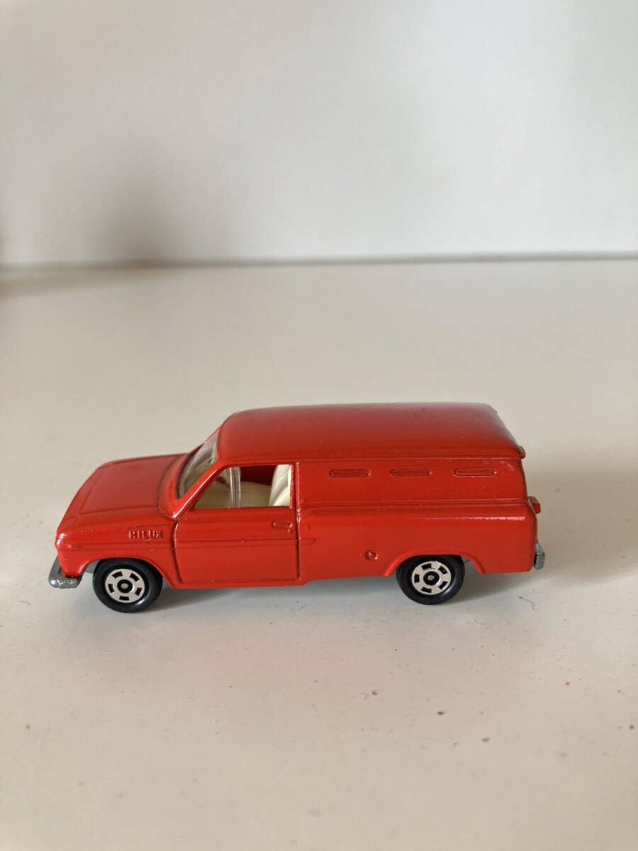 トミカ No64 トヨタ ハイラックス郵便局 T-21 1Eホイール 日本製黒箱(商用車、公用車)｜売買されたオークション情報、yahooの ...
