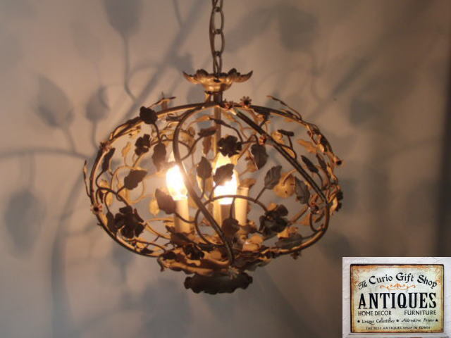 フランスアンティーク 花のアイアンシャンデリア/ペンダントランプ/吊り下げ 管K-1(照明)｜売買されたオークション情報、yahooの商品情報をアーカイブ公開 - オークファン（aucfan.com）