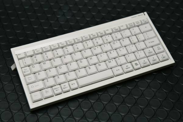 ELECOM エレコム Bluetoothキーボード TK-FBP013(ワイヤレスキーボード)｜売買されたオークション情報、yahooの商品情報をアーカイブ公開 - オークファン ...