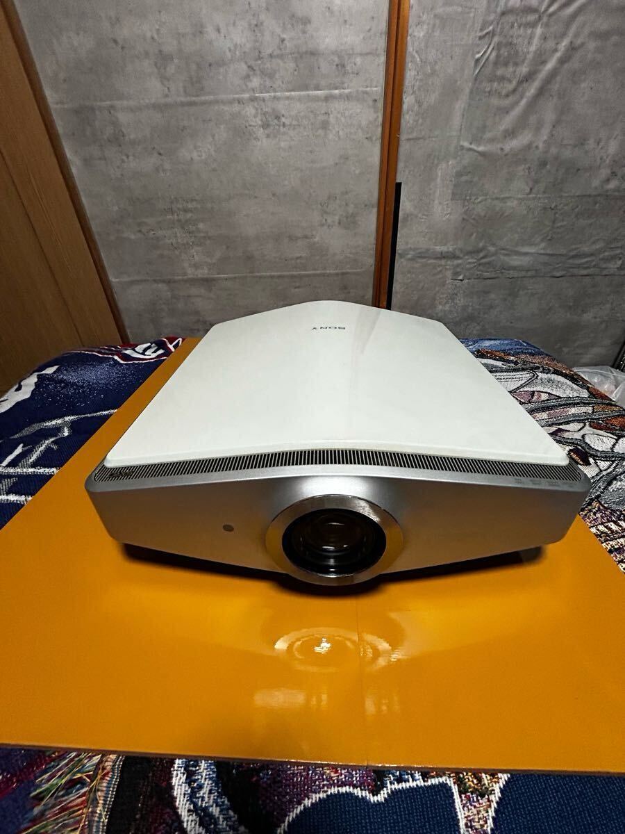 定価1 430 000 SONY VPL-VW100 video projector プロジェクター フルHD ホームシアター 映画鑑賞 ...