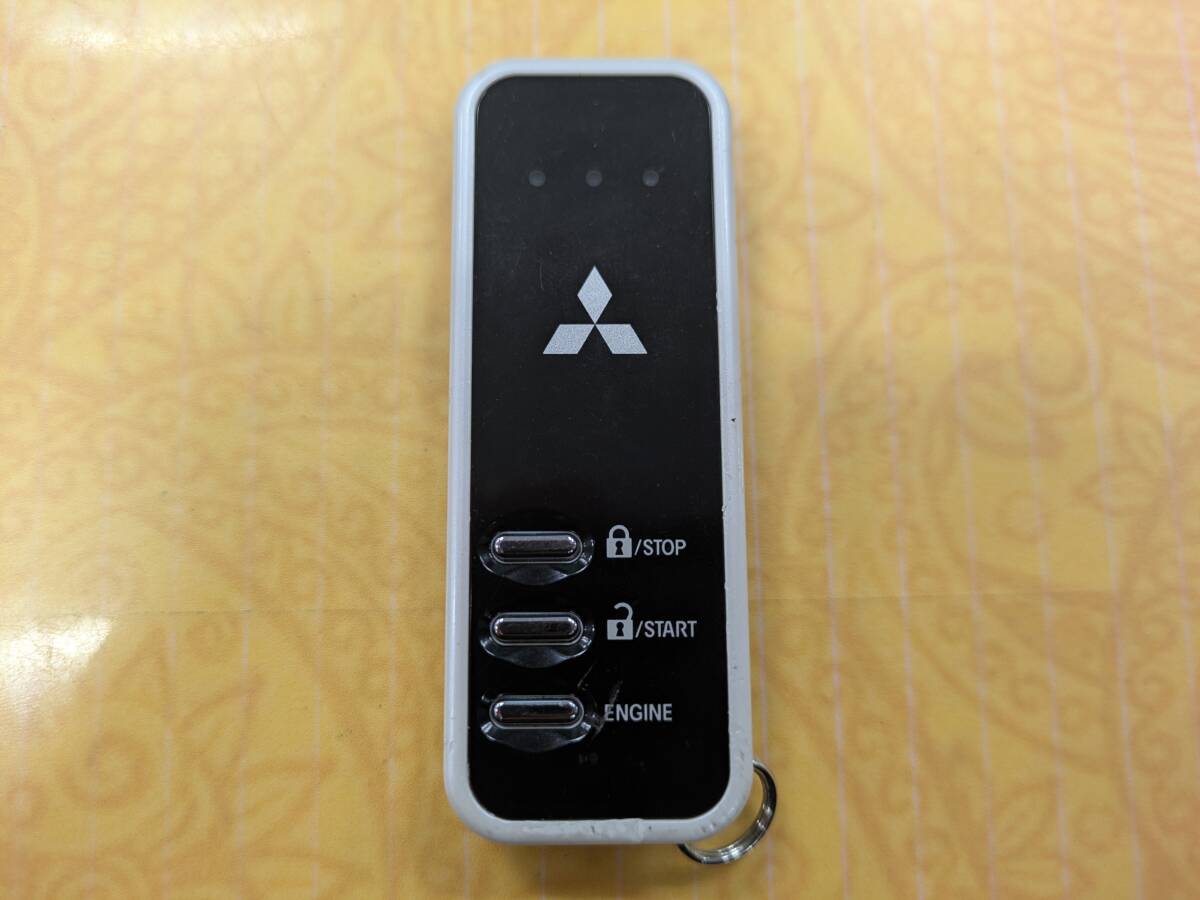 YY20838 三菱純正 エンジンスターターリモコン 007-AB0033 GHR-M010-02M M000641 OMRON み 送料全国 ...