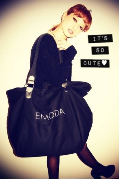 EMODAエモダhappy bag福袋の袋のみ バッグ コート(かばん、バッグ)｜売買されたオークション情報、yahooの商品情報をアーカイブ ...