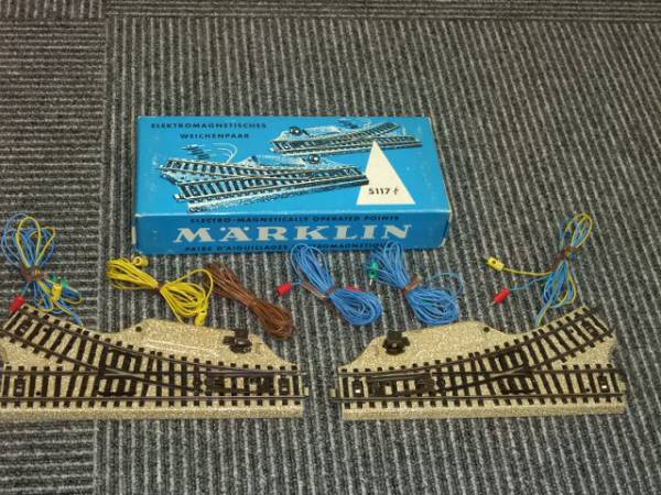 MARKLIN 5117 メルクリン 電動ポイントセット(線路)｜売買されたオークション情報、yahooの商品情報をアーカイブ公開 ...