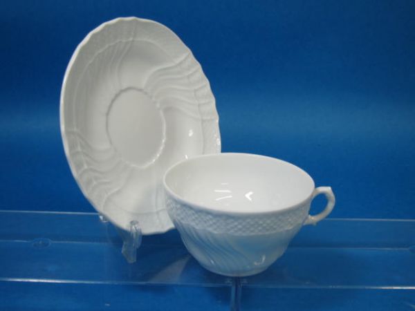 リチャードジノリ/ベッキオホワイト/カップソーサーKO03(リチャードジノリ)｜売買されたオークション情報、yahooの商品情報をアーカイブ ...