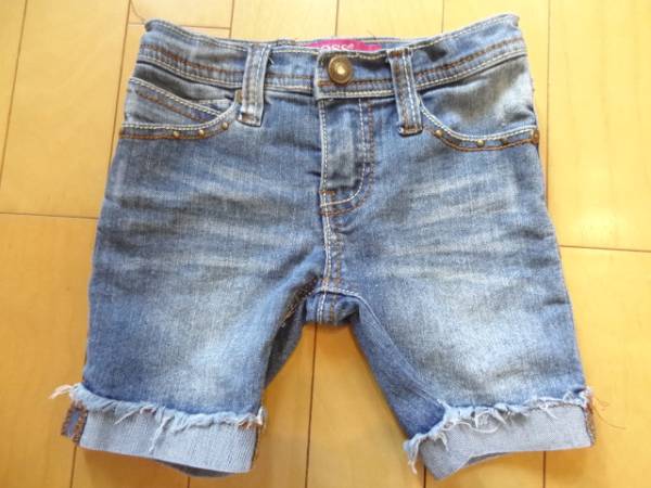 H＆M GAP デニム ひざ上 ショートパンツ 4T 110(110（105～114cm）)｜売買されたオークション情報、yahooの商品情報をアーカイブ公開 - オークファン（aucfan.com）