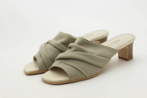 17 Riz urban traditional 本革ミュール 23.5cmEE(23.5cm)｜売買されたオークション情報、yahooの商品情報をアーカイブ公開 - オークファン ...