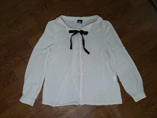 SWEET ROUGE 長袖 ブラウス リボン ベージュ Mサイズ(Mサイズ)｜売買されたオークション情報、yahooの商品情報をアーカイブ ...