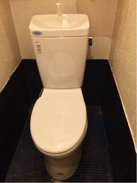 INAX W節水洋風タンク密結便器(洋式)｜売買されたオークション情報、yahooの商品情報をアーカイブ公開 - オークファン（aucfan.com）