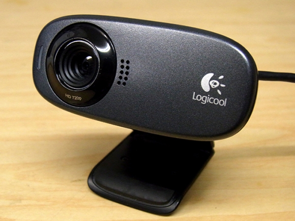 Logicool ロジクール HDウェブカム C310 V-U0015 120万画素 720p(30万画素～)｜売買されたオークション情報、yahooの商品情報をアーカイブ公開 ...
