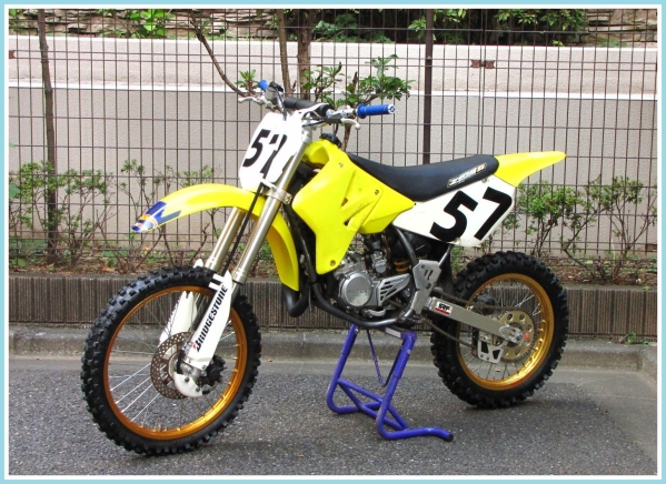 スズキ RM85 LM1RD ラージ SRFチャンバー 軽整備済み 画像多数(51cc-125cc)｜売買されたオークション情報、yahooの商品情報をアーカイブ公開 - オークファン ...