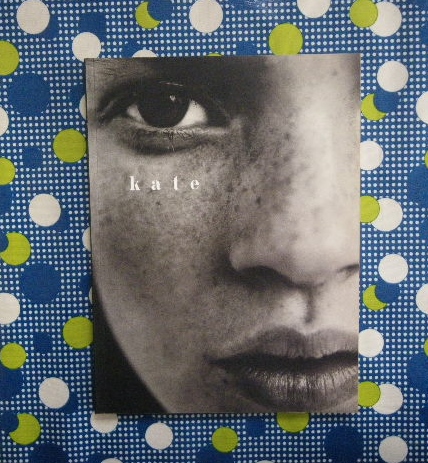 ケイト モス 洋書写真集 Kate Moss Juergen Teller/David Sims(アート写真)｜売買されたオークション情報 ...