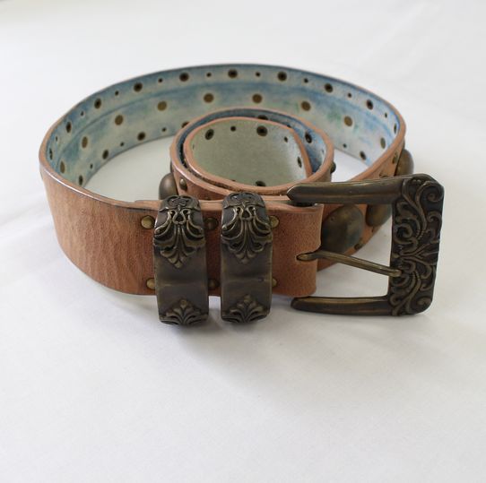 di:piux ITALY スタッズ ベルト レディース 1円(その他)｜売買されたオークション情報、yahooの商品情報をアーカイブ公開 ...