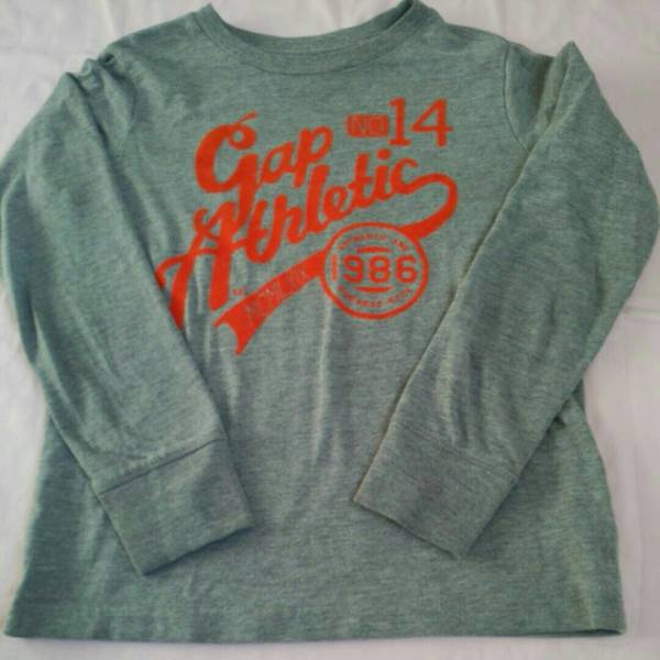 ギャップ GAP 120 グレーロンT(長袖Tシャツ)｜売買されたオークション情報、yahooの商品情報をアーカイブ公開 - オークファン（aucfan.com）
