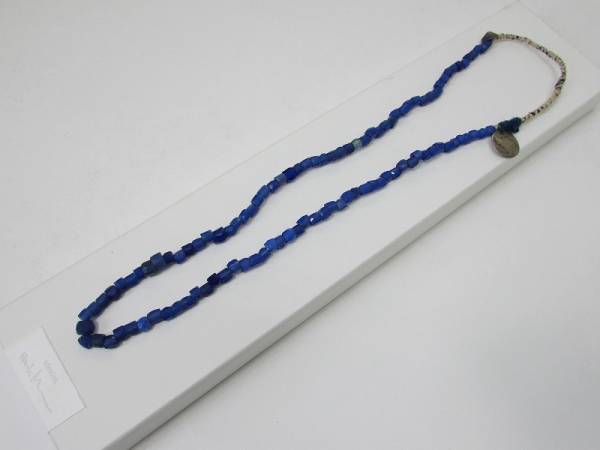 81 visvim ビズビム ANTIQUE BEADS NECKLACE 青 コンチョ 箱付き ビーズ ネックレス(その他)｜売買された ...