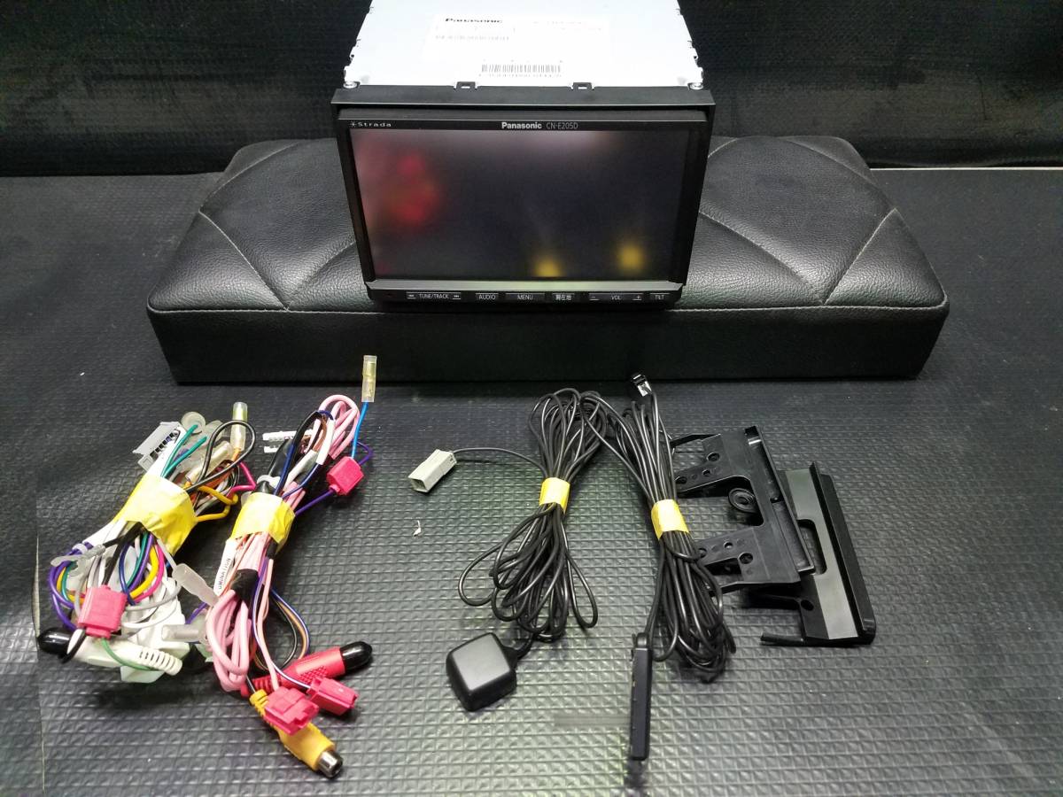 1円 パナソニックストラーダ Panasonic Strada 地図2014年 ナビ CN-E205D(メモリーナビ)｜売買されたオークション ...