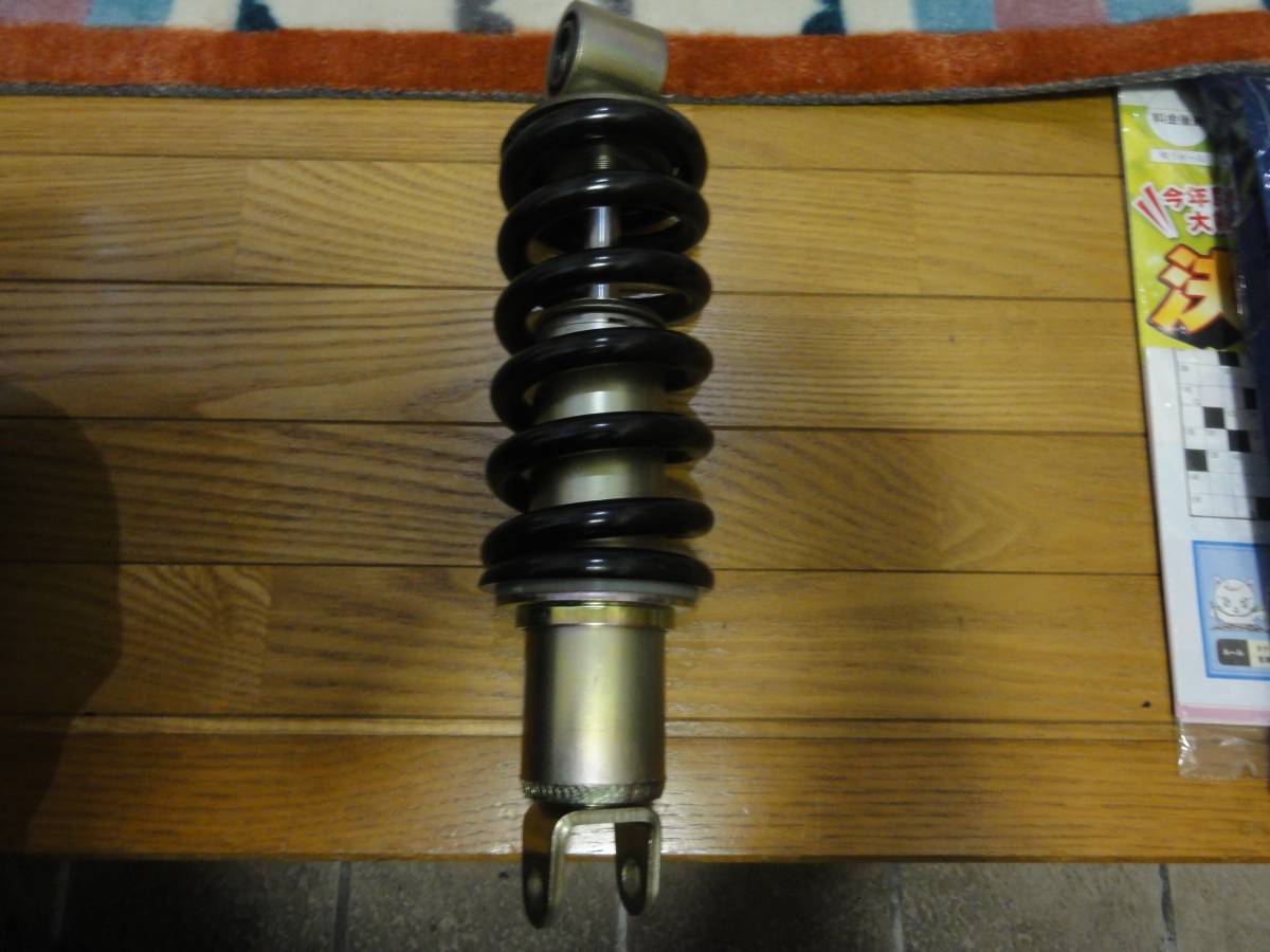 ロードスター1600 純正リアサス.リアサスペンション リアショック ピカピカの 218(リア)｜売買されたオークション情報、yahooの商品情報をアーカイブ公開 - オークファン ...