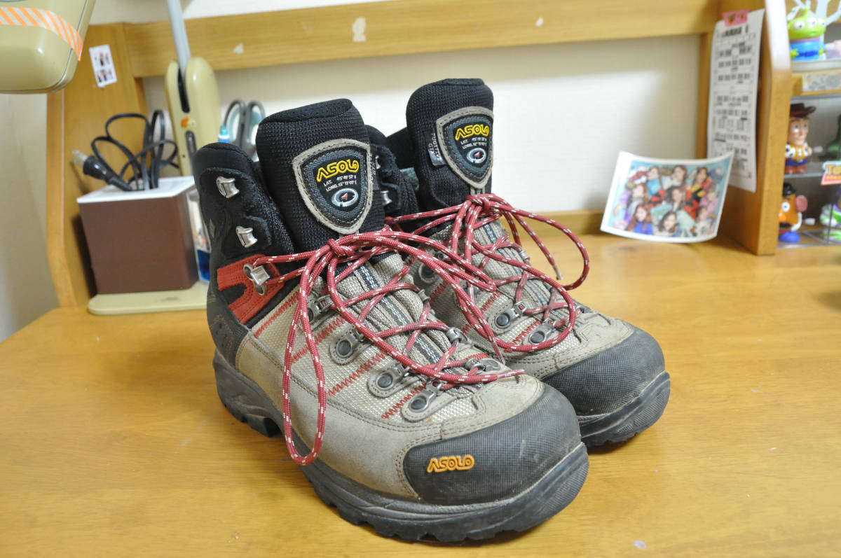 アゾロ フィジティブ Asolo Fugitive GTX US9 SEALS DEVGRU ワケ有り(26.0cm)｜売買されたオークション ...