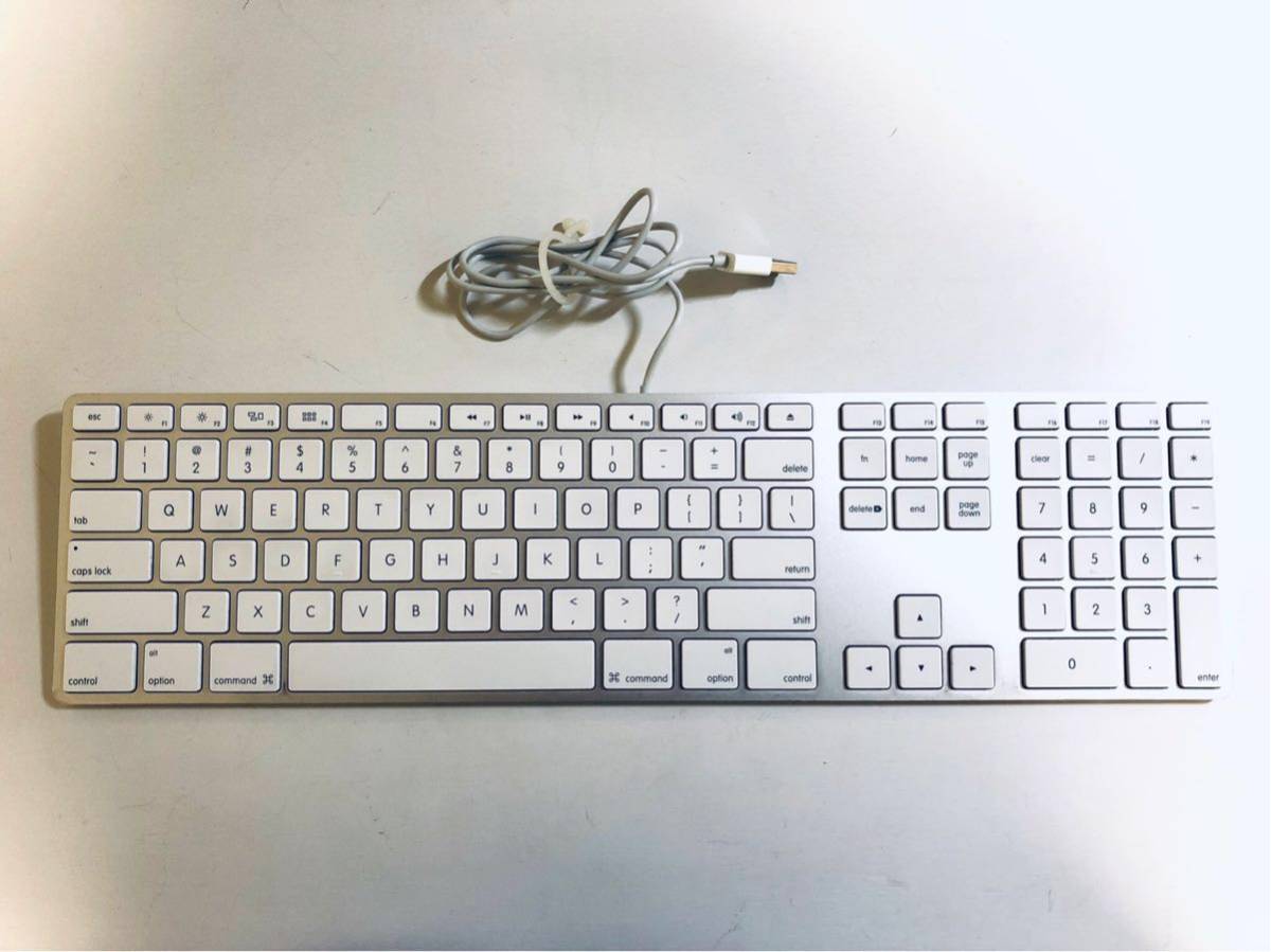 Apple Pro Keyboard A1243 2007 US配列 / USB接続 USキーボード テンキー付き(キーボード)｜売買された ...