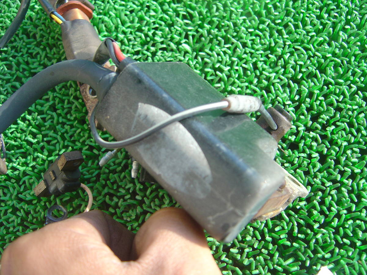 ロビン エンジン EY18-3BT2 電子点火 イグニッションコイル 点火コイル ピックアップコイル フライホイール チャージコイル(発動機 ...