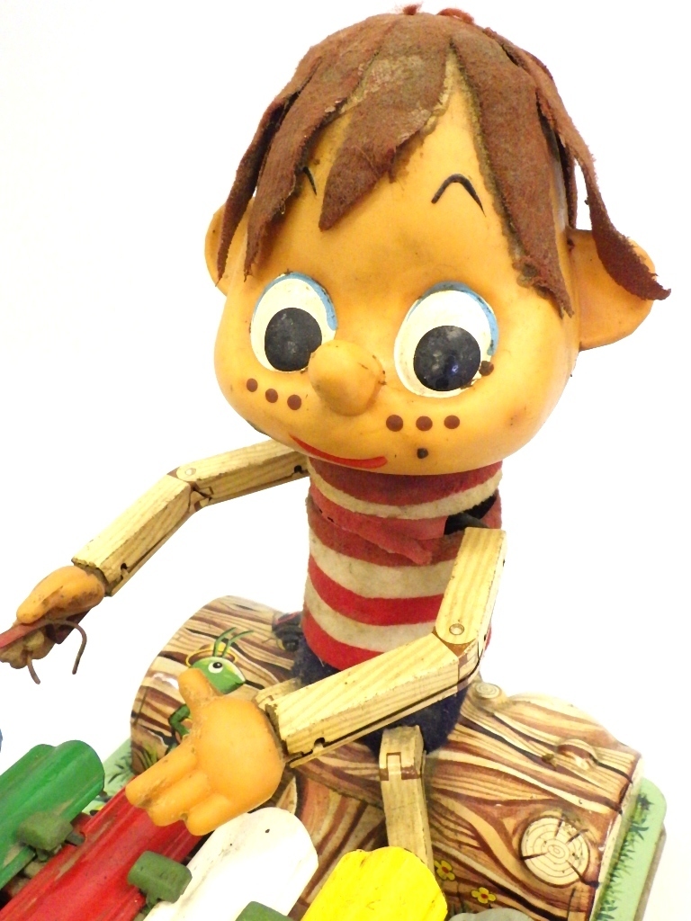 ROSKO 電動おもちゃ ピノキオ 古いブリキ レトロ 高さ24cm 幅19cm 奥行23cm /SR6(その他)｜売買されたオークション情報、yahooの商品情報をアーカイブ公開 ...