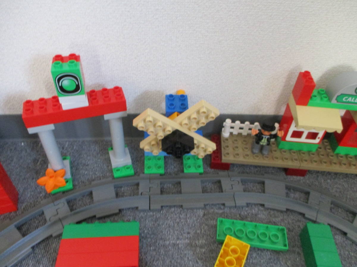 送料安 送料100サイズ LEGO デュプロ 5682 はしご車 消防車 トーマス 5544 スタートセット 増量 新年 玩具の福袋(レゴ デ ...