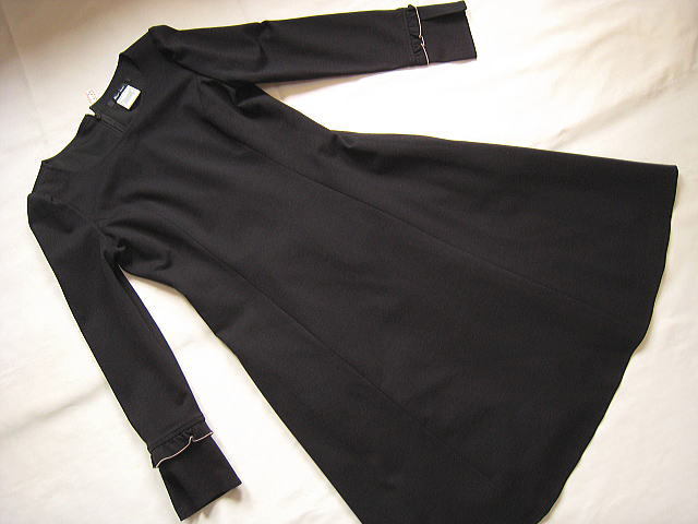 ルネ Rene basic Relax クリーニング済み 黒色 ワンピース 34(ルネ)｜売買されたオークション情報、yahooの商品情報をアーカイブ公開 - オークファン（aucfan.com）