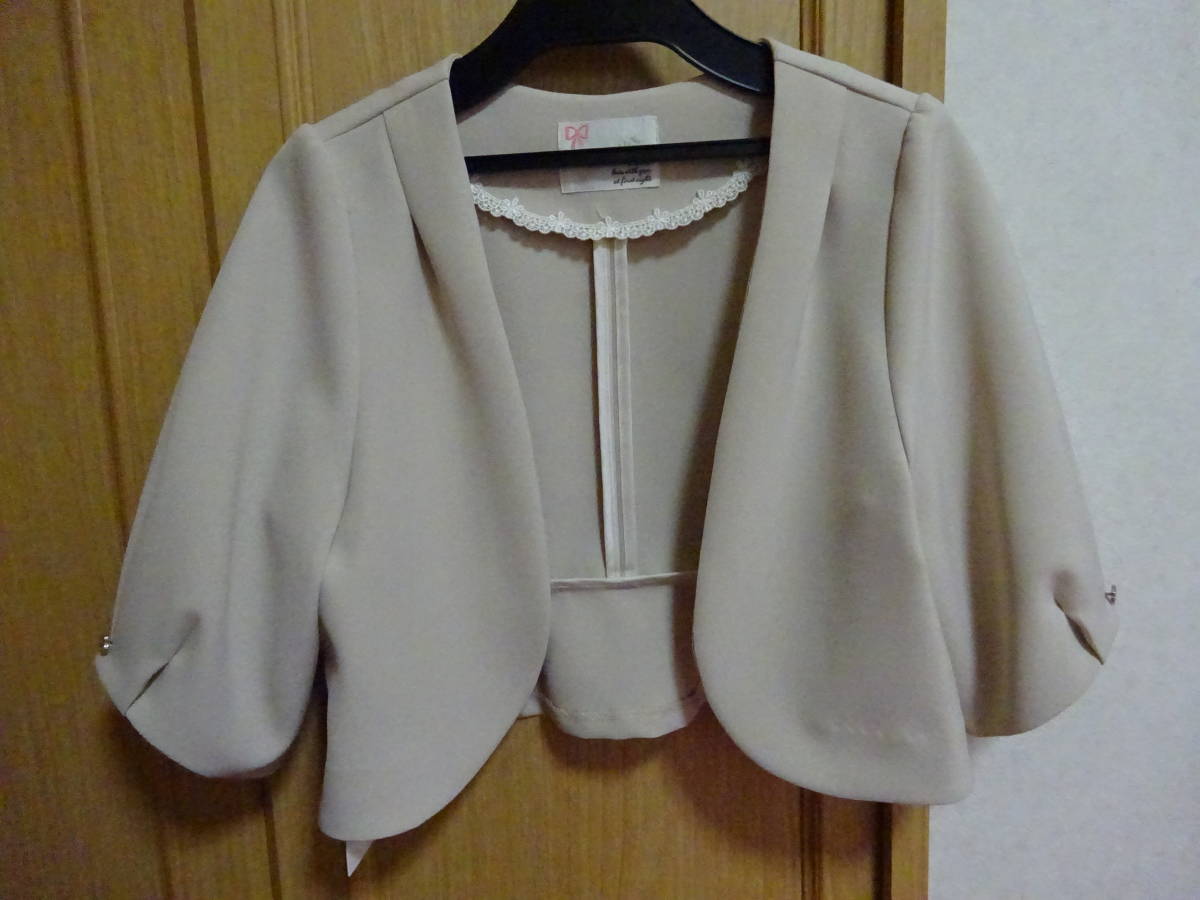 フェルゥ Feroux オンワード樫山 ジャケット ボレロ size2(フェルゥ)｜売買されたオークション情報、yahooの商品情報をアーカイブ公開 - オークファン（aucfan.com）