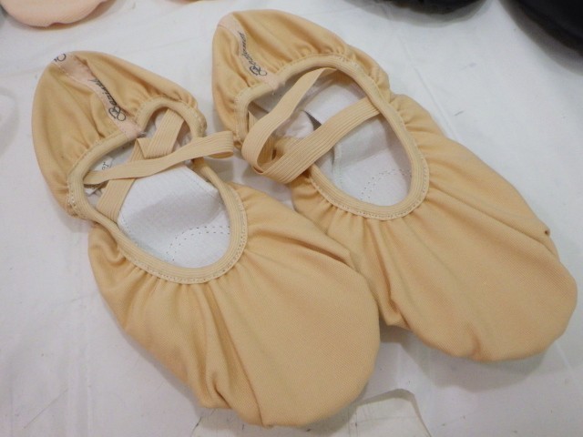 y24 ダンス バレエシューズ Chacott チャコット 25.5D ジャズダンスシューズ カペジオ CAPEZIO ブラック 8W 約24.5cm(シューズ)｜売買されたオークション情報 ...