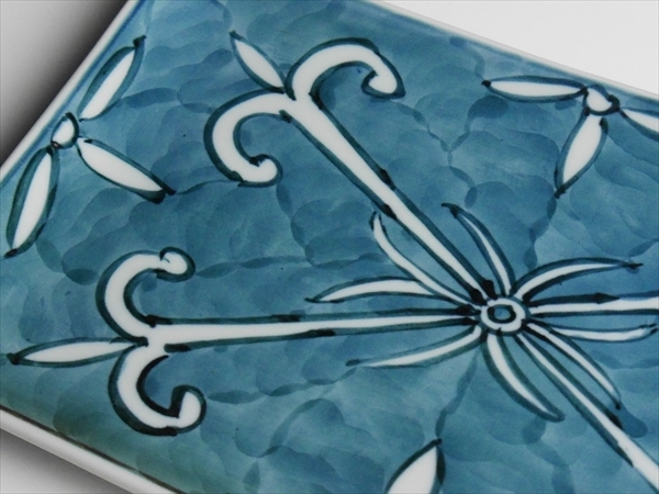 n391 館林源右衛門 作 染付 唐草濃 長角皿 焼物皿 皿揃い 五枚(染付)｜売買されたオークション情報、yahooの商品情報をアーカイブ ...