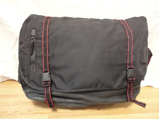 VISVIM BALLISTIC E-CAT 28L バリスティックナイロン レザー切り替え メッセンジャーバッグ ヴィズヴィム(かばん、バッグ)｜売買されたオークション情報、yahooの商品 ...