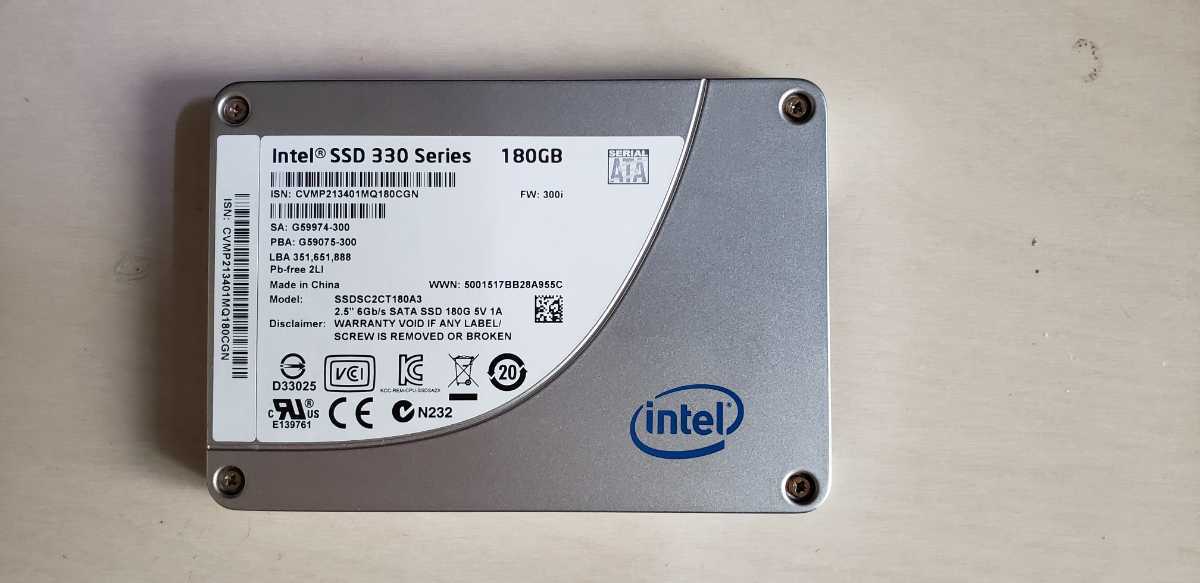 SSD 180GB intel 330series SSDSC2CT180A3K5 付属品完備 ②(128GB～)｜売買されたオークション情報 ...