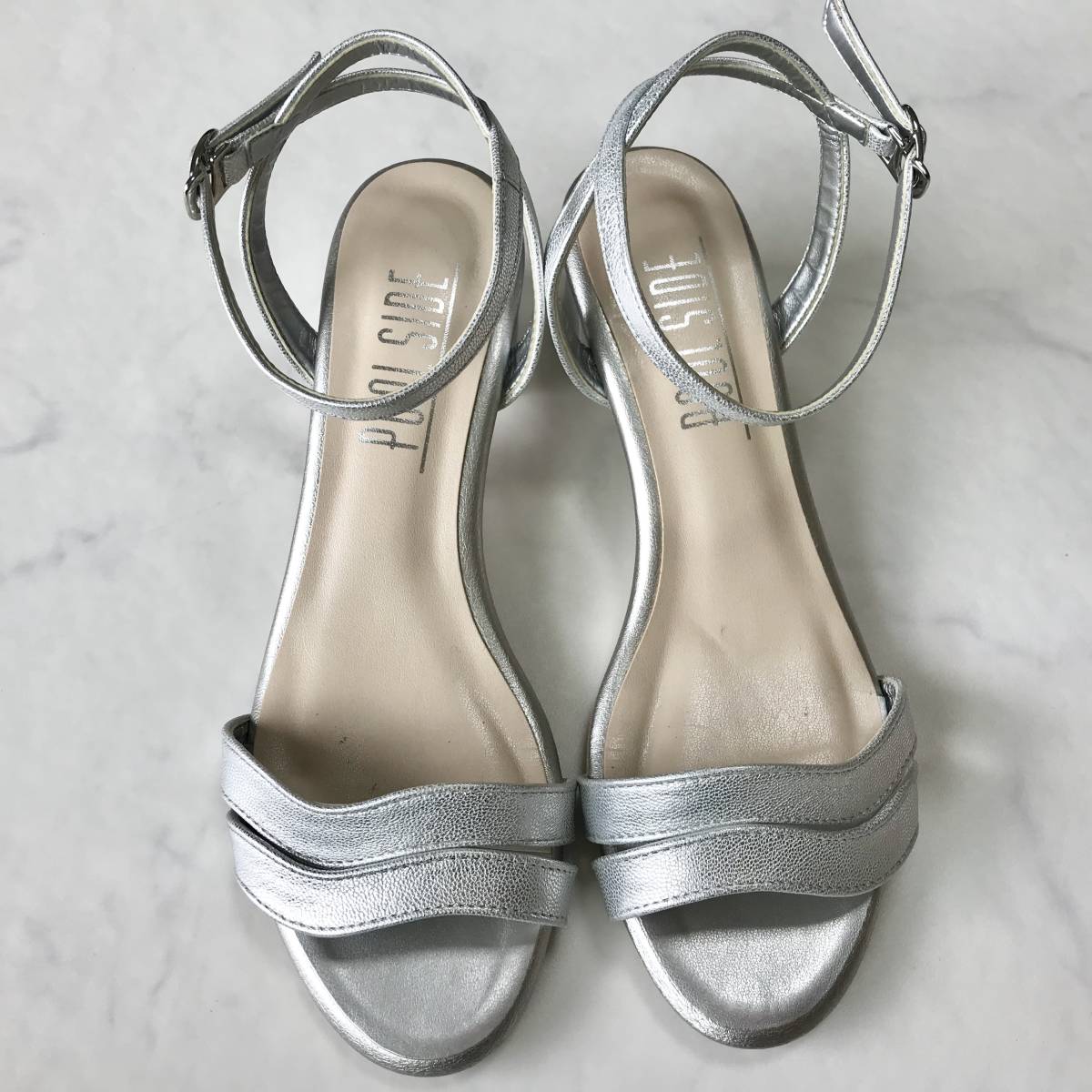 pool side プールサイド ストラップサンダル 22.5cm シルバー ローヒール レザー かねまつ ブランド品(22.5cm)｜売買されたオークション情報、yahooの商品情報を ...