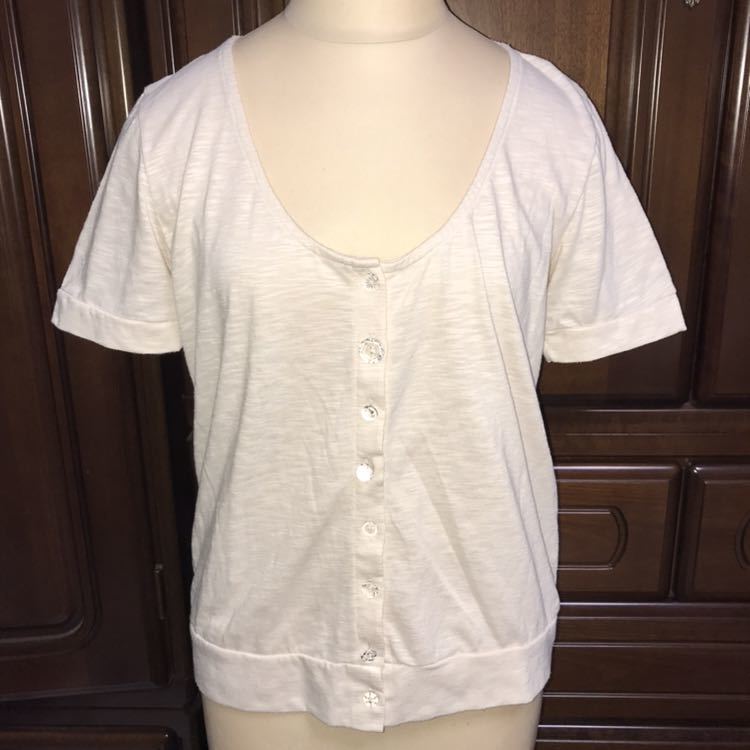 ページボーイ PAGEBOY 半袖 前開き トップス M(ページボーイ)｜売買されたオークション情報、yahooの商品情報をアーカイブ公開 - オークファン（aucfan.com）