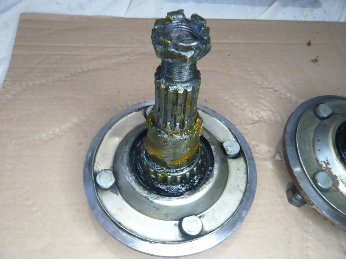 コスモスポーツ1968年式後期型L10B純正 リヤーアクスルシャフト左右(リア)｜売買されたオークション情報、yahooの商品情報をアーカイブ公開 - オークファン（aucfan.com）