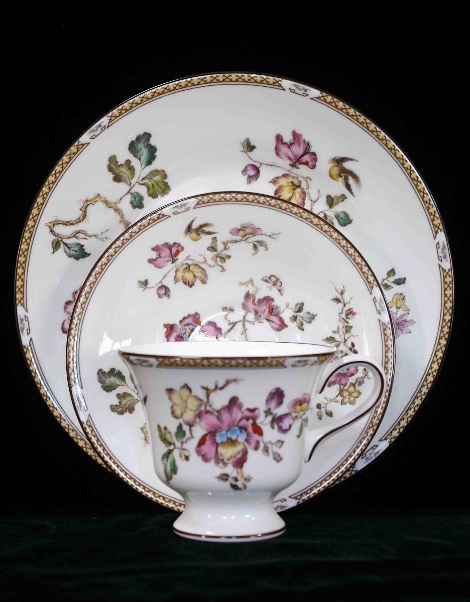 freeway c1972-1987 ウェッジウッド スワローR4467 ヴィクトリア シェイプ サラダPのトリオ Last One(コーヒー ...