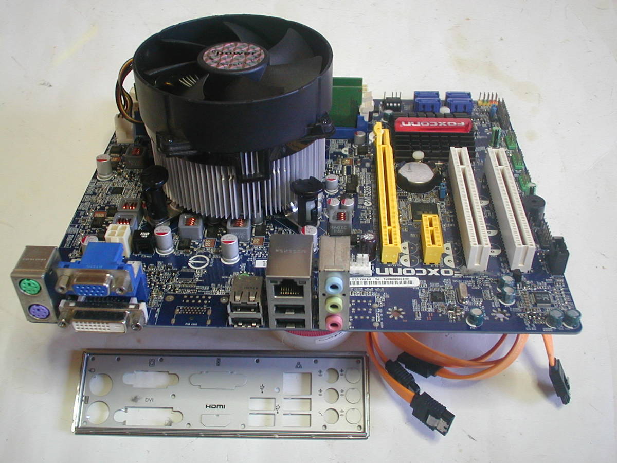 マザーボード FOXCONN H61MX V2.0 Intel Core i5-2405S 2.5GHz k771(PC/AT互換機)｜売買さ ...