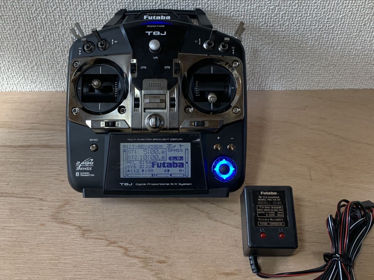 1円 フタバ T8J 2.4GHz Futaba T8J送信機 TX/ RC プロポ S-FHSS 8 チャンネル モード1 右スロットル ...