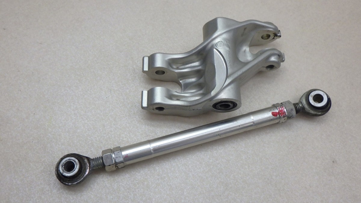 A754 ハイパーモタード796 リンク&ロッド DUCATI ドカティ(ドゥカティ用)｜売買されたオークション情報、yahooの商品情報をアーカイブ公開 - オークファン（aucfan.com）