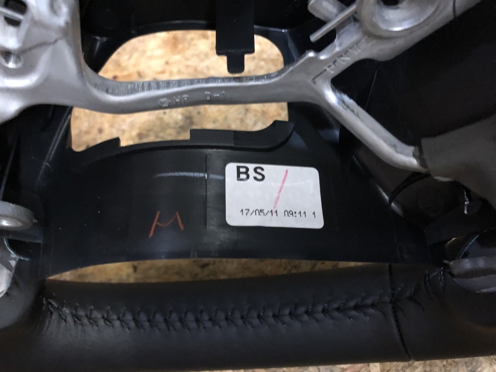 TOYOTA トヨタ 80系 ノア ヴォクシー 純正 レザーステアリング ハンドル 577W GS120－05940 A1 VP205(ステアリング、ハンドル本体)｜売買されたオークション情報 ...