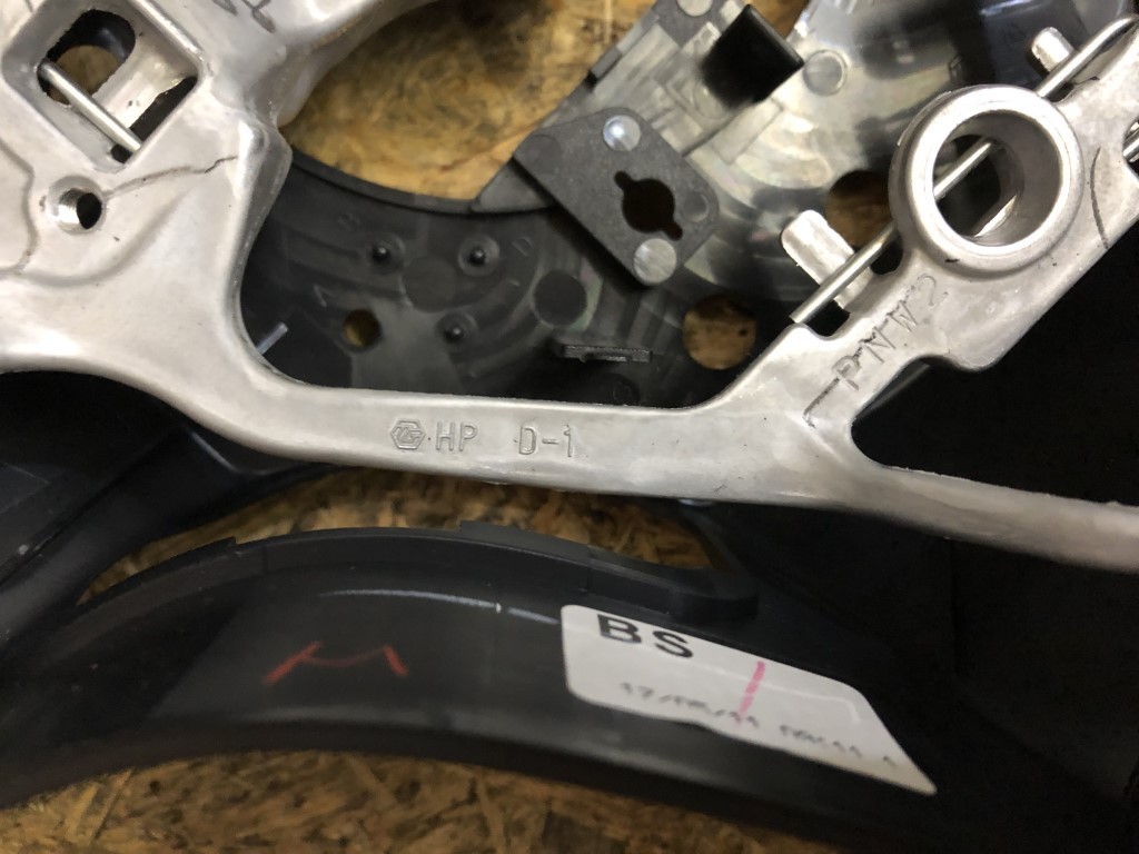 TOYOTA トヨタ 80系 ノア ヴォクシー 純正 レザーステアリング ハンドル 577W GS120－05940 A1 VP205(ステアリング、ハンドル本体)｜売買されたオークション情報 ...